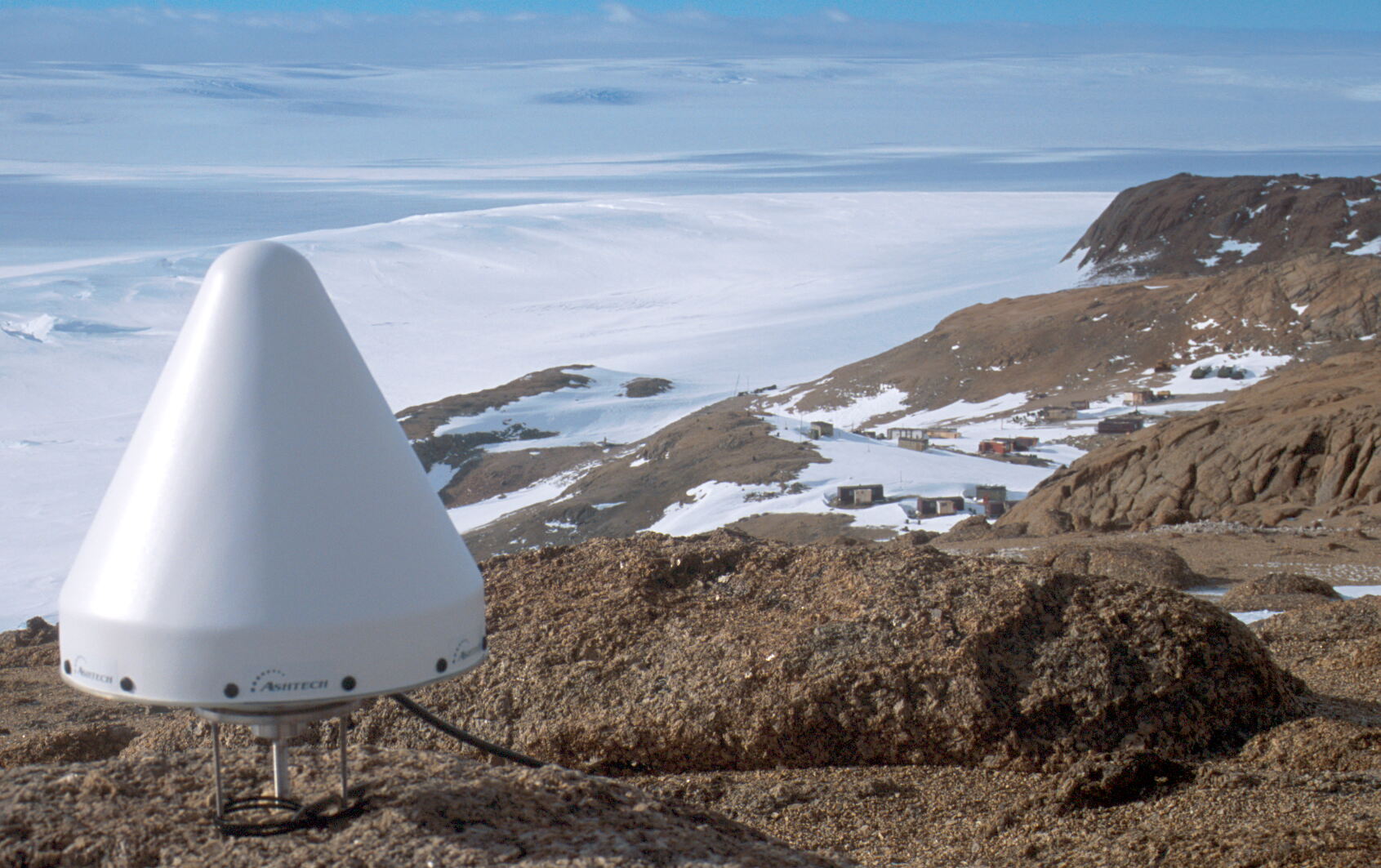Landing Bluff LDBF Geodetic Monitoring site, December 2001