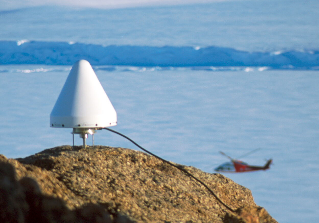 Landing Bluff LDBF Geodetic Monitoring site, December 2001